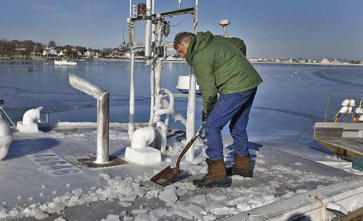 With Iced up Harbors, Massachusetts Lobstermen Face Challenge Getting ...