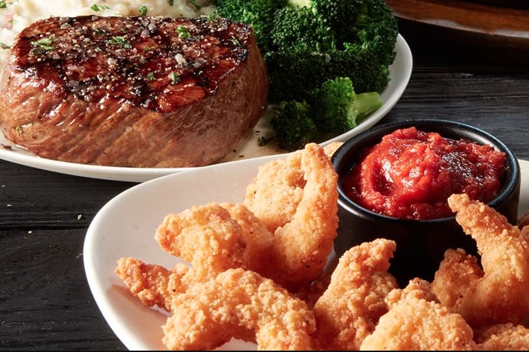 Applebees Brings Back Dozen Double Crunch Shrimp Deal